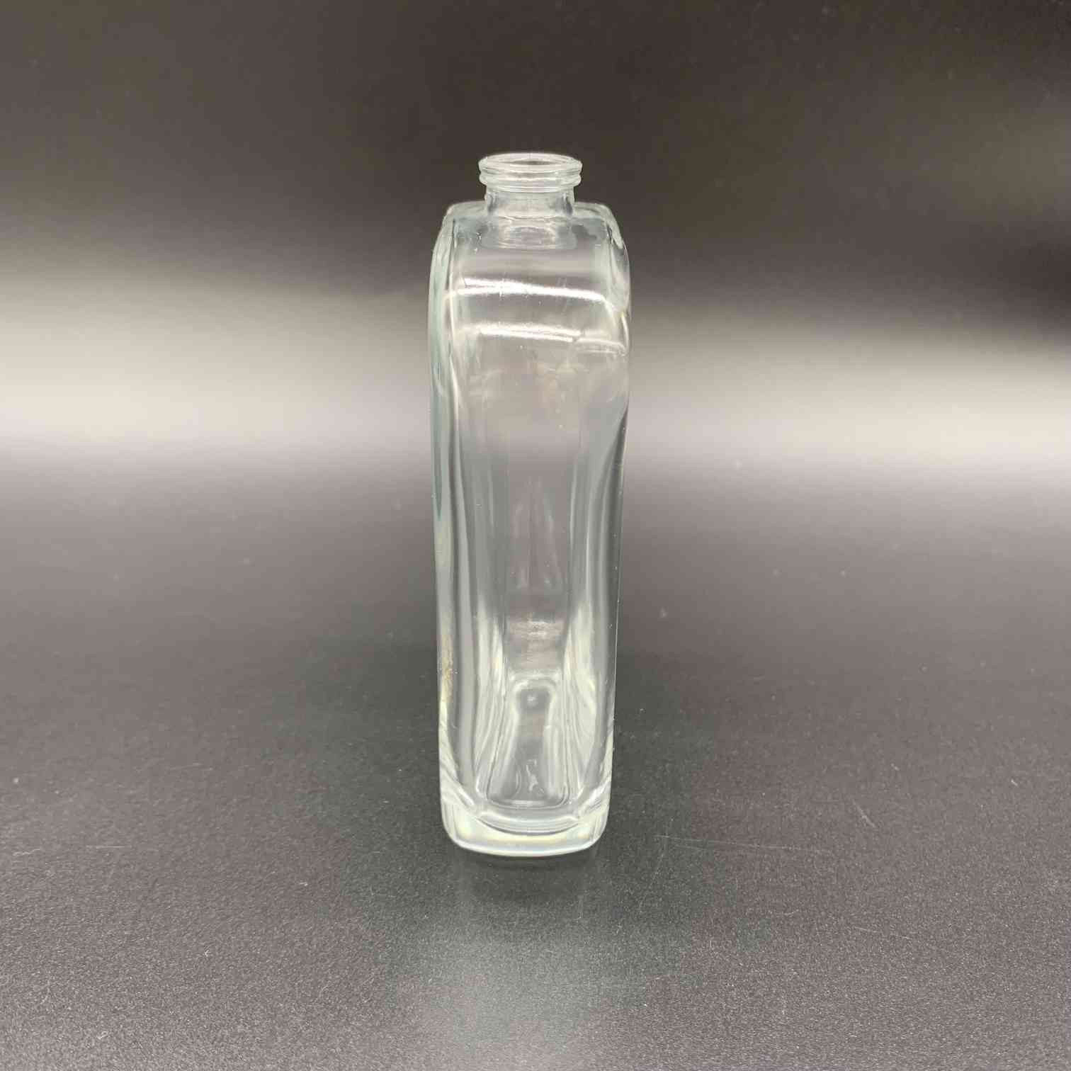 GLASS BOTTLE